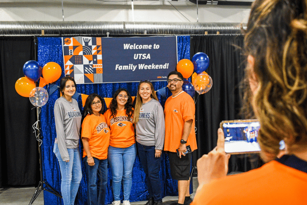 Family Weekend | UTSA Family | UTSA | University of Texas at San Antonio