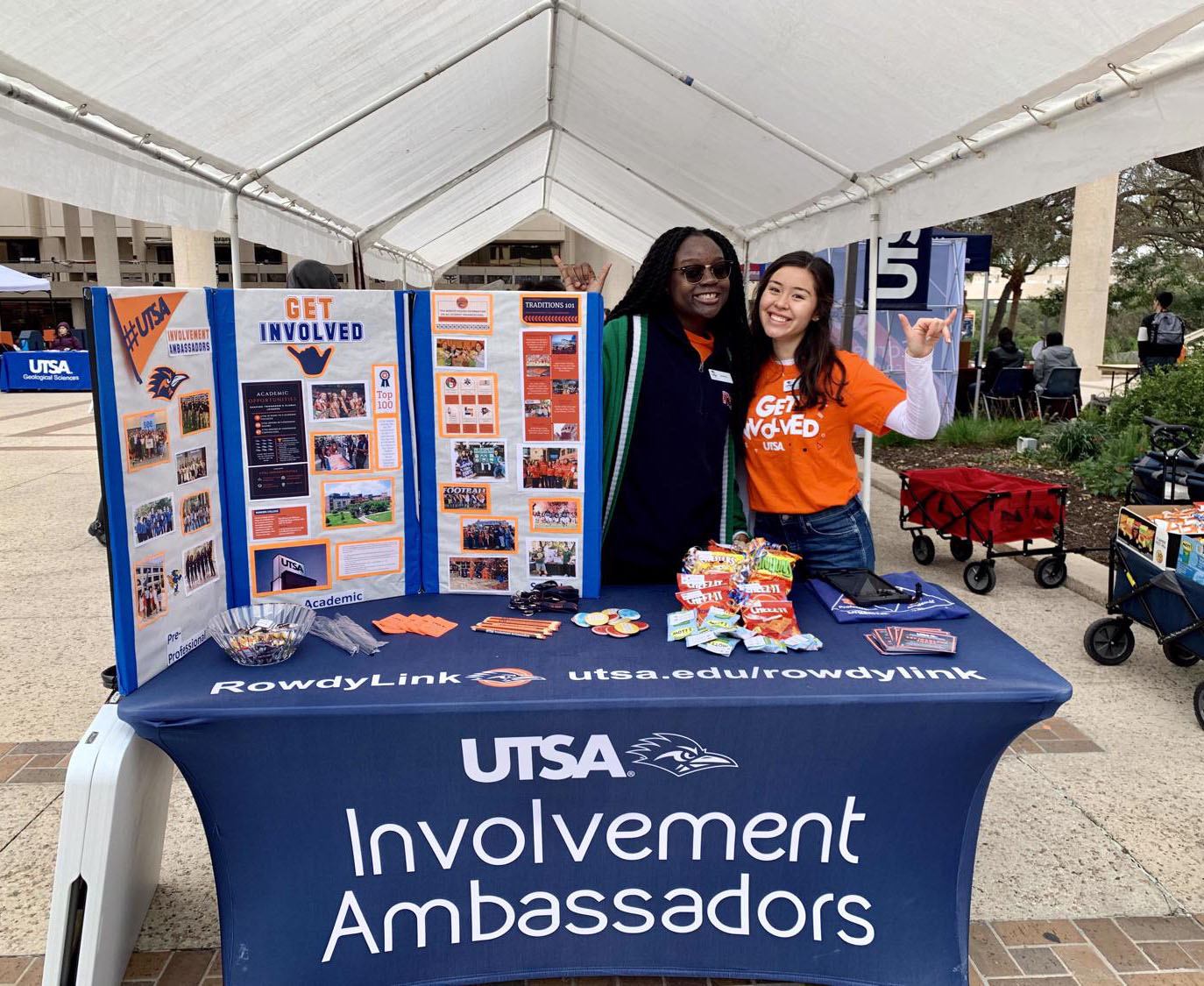 Involvement Ambassadors | Leadership and Volunteer Services | UTSA ...